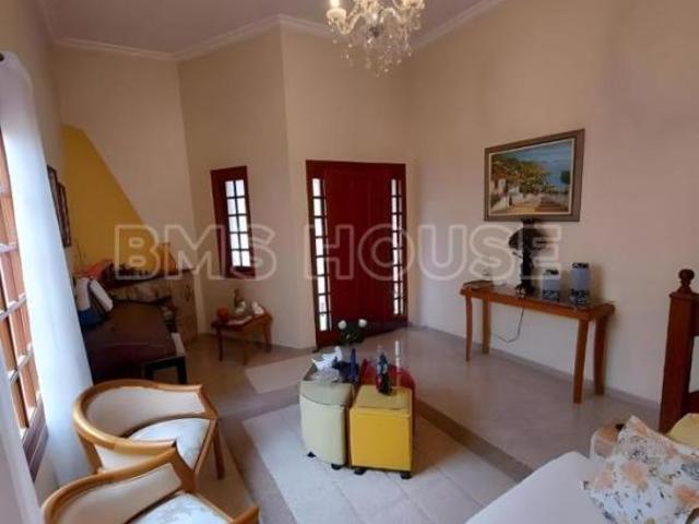 Casa para Venda em Cotia, Parque Paulistano, 3 dormitórios, 1 suíte, 4 banheiros, 2 vagas