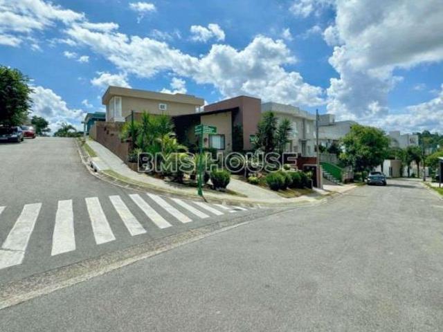 Casa para Venda em Cotia, Pitas, 2 dormitórios, 1 suíte, 2 banheiros, 3 vagas