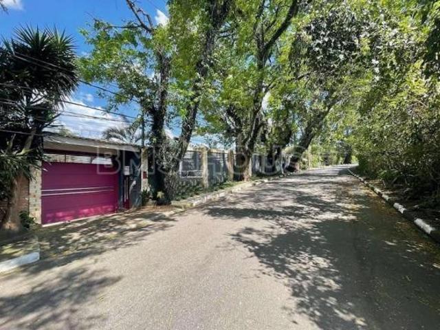 Casa para Venda em Cotia, Vila Santo Antônio, 4 dormitórios, 3 suítes, 6 banheiros, 6 vagas
