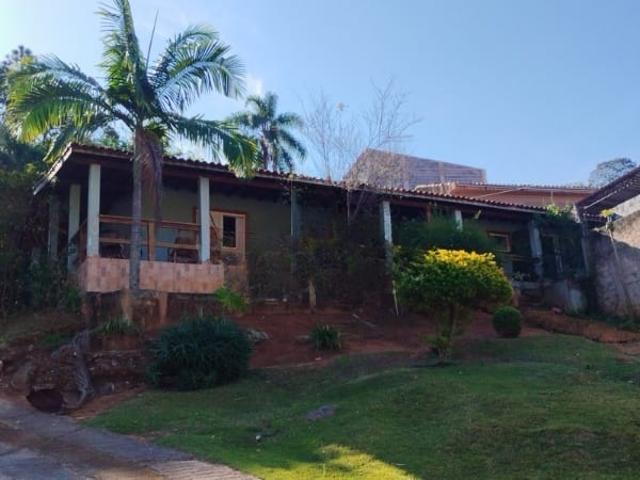 Casa para venda em Cotianos em Piedade São Paulo de 130.00m² com 5 Quartos, 2 Suítes e 3 Garagens