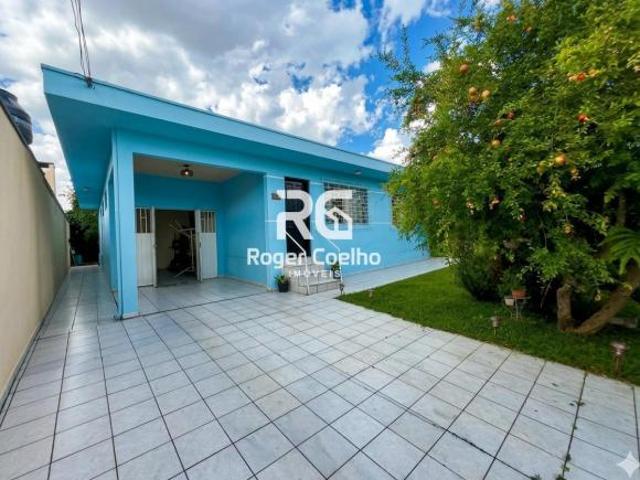 Casa para Venda em Colombo, Campo Pequeno, 4 dormitórios, 1 suíte, 2 banheiros, 3 vagas