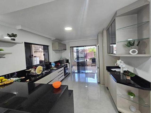 Casa para Venda em Colombo, Osasco, 3 dormitórios, 1 suíte, 3 banheiros, 4 vagas