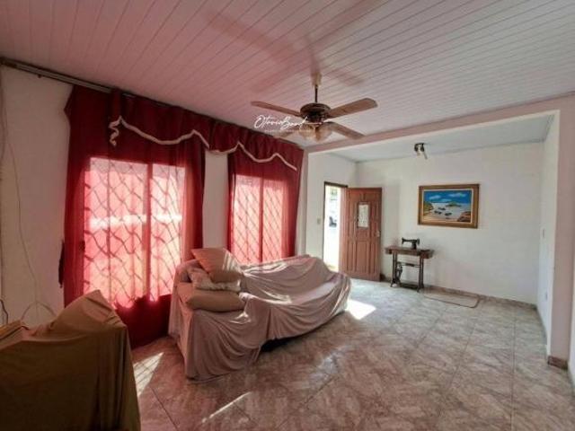 Casa para venda em Colônia de 147.00m² com 2 Quartos, 1 Suite e 3 Garagens