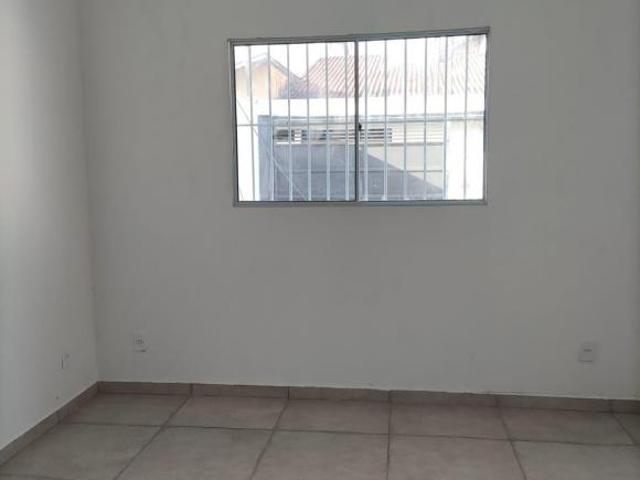 Casa para venda em Comercial E Residencial Jardim Mariana de 75.00m² com 3 Quartos, 1 Suite e 2 Gara