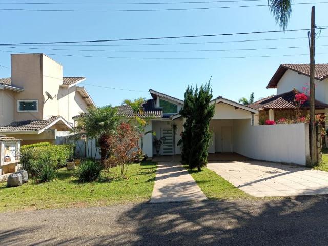 CASA PARA VENDA EM CONDOMÍNIO
