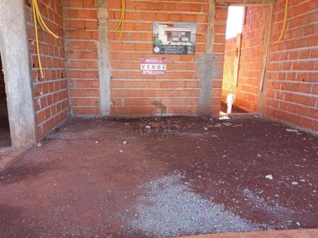 Casa para venda em Condomínio Terras Das Estâncias de 136.00m² com 3 Quartos, 1 Suite e 2 Garagens