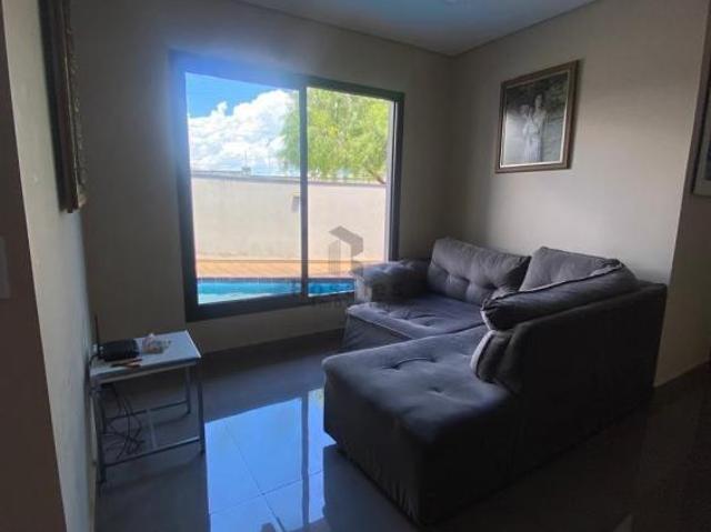 Casa para venda em Condomínio Terras Das Estâncias de 220.00m² com 4 Quartos, 4 Suites e 4 Garagens
