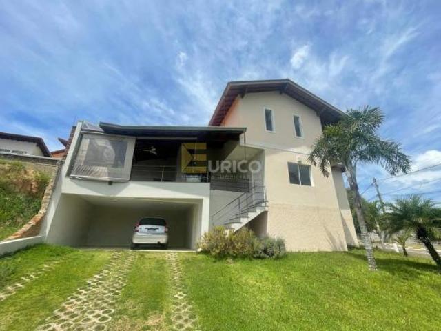 Casa para venda em Condomínio Terras de São Francisco de 243.00m² com 3 Quartos, 3 Suites e 4 Garage