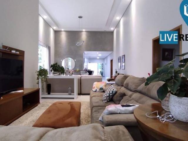 Casa para venda em Condominio Village Das Palmeiras de 381.00m² com 3 Quartos, 3 Suites e 6 Garagens