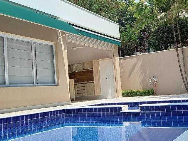 Casa para venda em Condomínio Villaggio di Verona de 235.00m² com 3 Quartos, 3 Suites e 4 Garagens