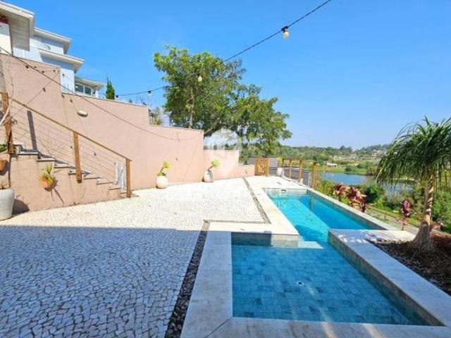 Casa para venda em Condomínio Villagio Paradiso de 249.00m² com 3 Quartos, 1 Suite e 2 Garagens