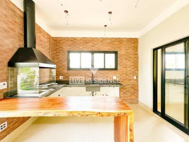 Casa para venda em Condominio Ville De France de 223.00m² com 3 Quartos, 3 Suites e 4 Garagens