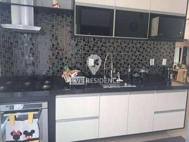 Casa para venda em Condomínio Ville De France de 240.00m² com 3 Quartos, 3 Suites e 4 Garagens