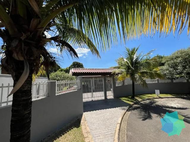 Casa para venda em Condomínio Zuleika Jabour em Salto São Paulo de 300.00m² com 3 Quartos, 1 Suíte e 3 Garagens