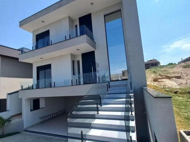 Casa para venda em Condomínio La Dolce Vita de 300.00m² com 3 Quartos, 3 Suites e 4 Garagens