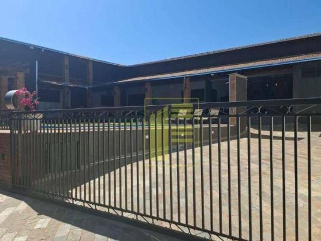 Casa para venda em Condomínio Lago E Sol de 280.00m² com 4 Quartos, 4 Suites e 6 Garagens