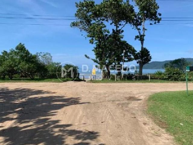 Casa para venda em Condominio Lagoinha de 120.00m² com 3 Quartos, 3 Suites e 2 Garagens