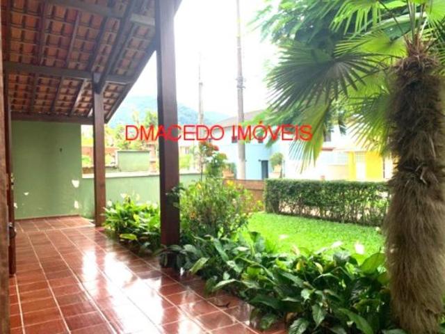 Casa para venda em Condominio Lagoinha de 179.00m² com 3 Quartos e 2 Garagens