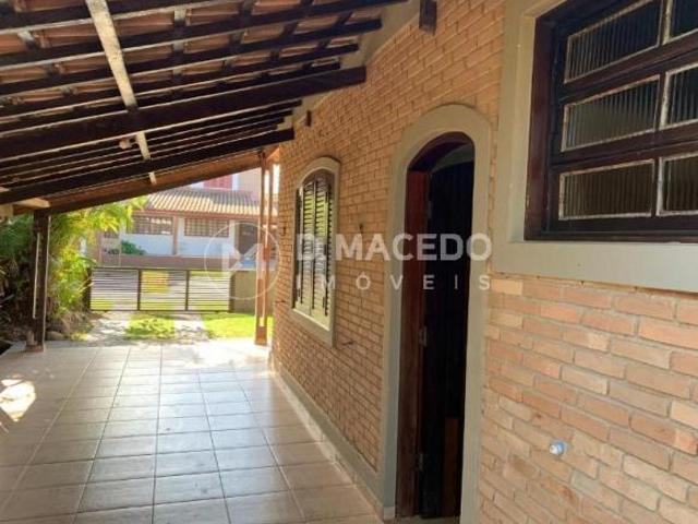Casa para venda em Condominio Lagoinha de 186.00m² com 4 Quartos, 1 Suite e 3 Garagens