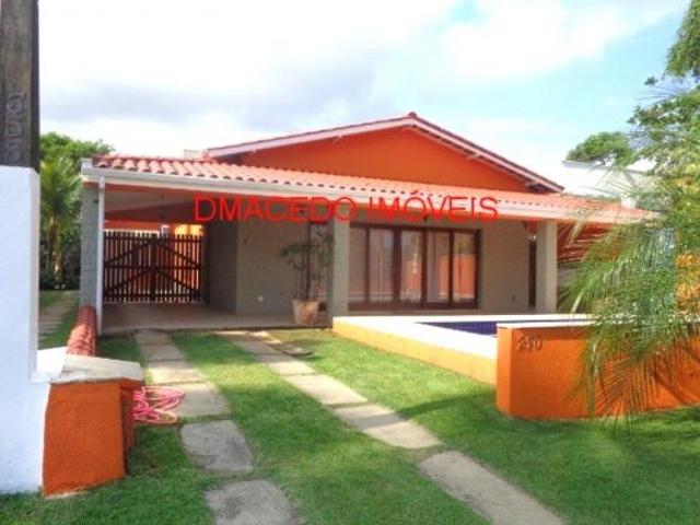 Casa para venda em Condominio Lagoinha de 201.00m² com 5 Quartos, 2 Suites e 4 Garagens