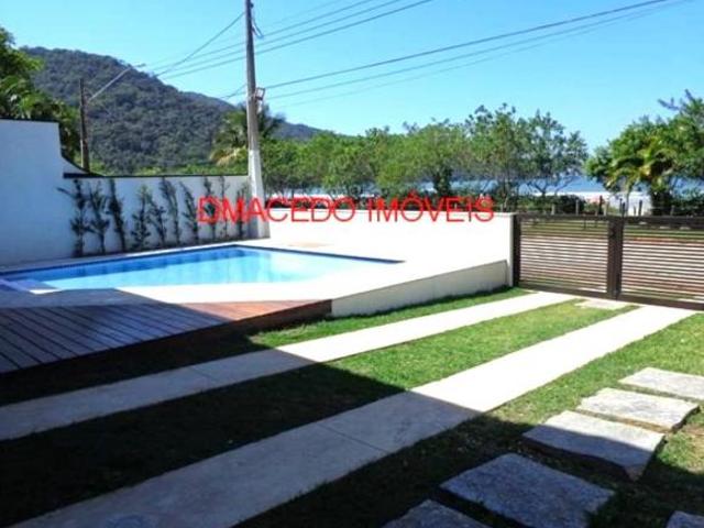 Casa para venda em Condominio Lagoinha de 260.00m² com 4 Quartos, 4 Suites e 2 Garagens