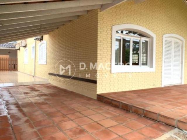 Casa para venda em Condominio Lagoinha de 279.00m² com 4 Quartos, 2 Suites e 3 Garagens