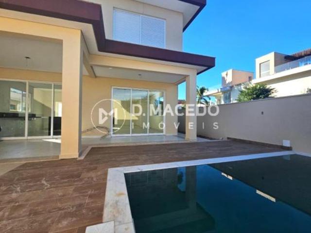 Casa para venda em Condominio Lagoinha de 305.00m² com 5 Quartos, 5 Suites e 3 Garagens