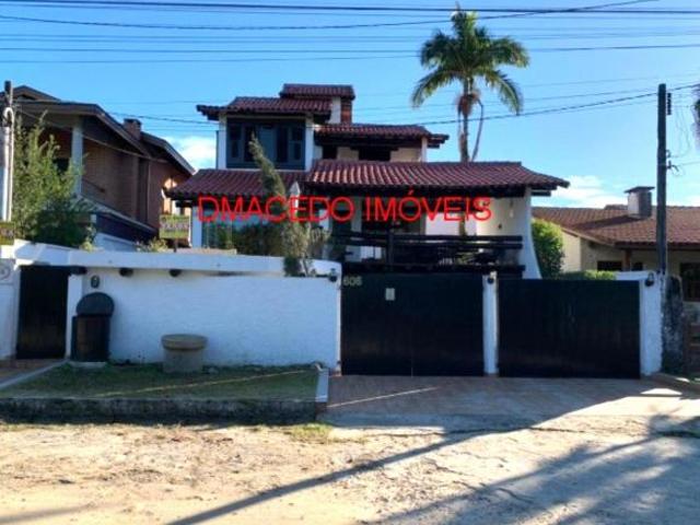 Casa para venda em Condominio Lagoinha de 331.00m² com 5 Quartos, 3 Suites e 4 Garagens