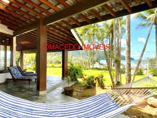 Casa para venda em Condominio Lagoinha de 378.00m² com 6 Quartos, 6 Suites e 8 Garagens