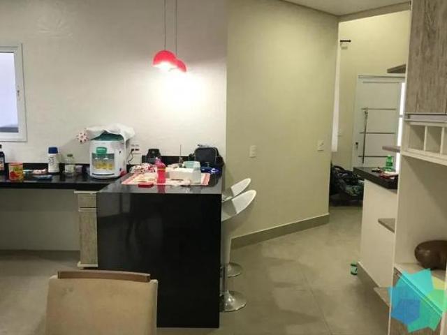 Casa para venda em Condomínio Lagos D&apos icaraí de 200.00m² com 3 Quartos, 1 Suite e 4 Garagens