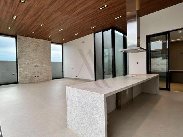 Casa para venda em Condomínio Meridian, Goianésia