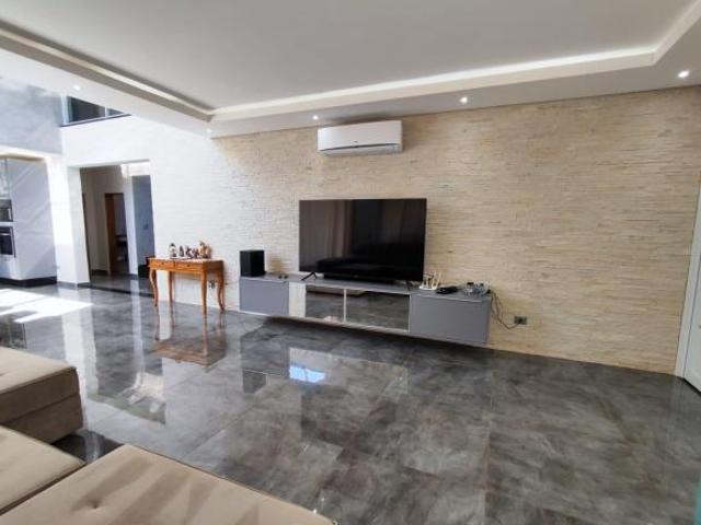 Casa para venda em Condomínio Ninho Verde de 500.00m² com 6 Quartos, 4 Suites e 3 Garagens