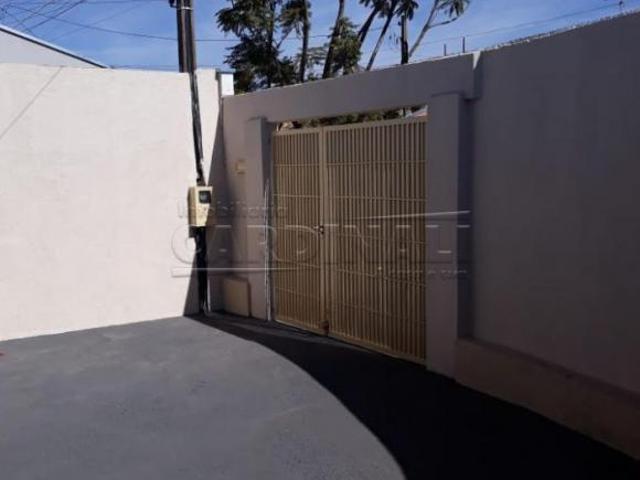 Casa para venda em Condomínio Parque Dos Sabiás de 55.00m² com 2 Quartos e 2 Garagens