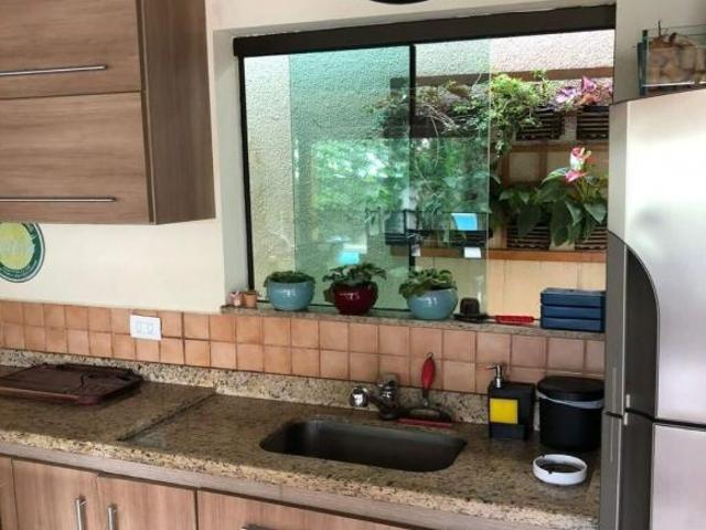 Casa para venda em Condomínio Residencial Terras do Caribe de 370.00m² com 4 Quartos, 2 Suites e 3 G