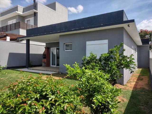 Casa para venda em Condomínio Residencial Villa Verona de 160.00m² com 3 Quartos, 3 Suítes e 4 Garagens
