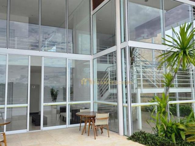 Casa para venda em Condomínio Residencial Alphaville de 297.00m² com 4 Quartos, 4 Suites e 7 Garagen