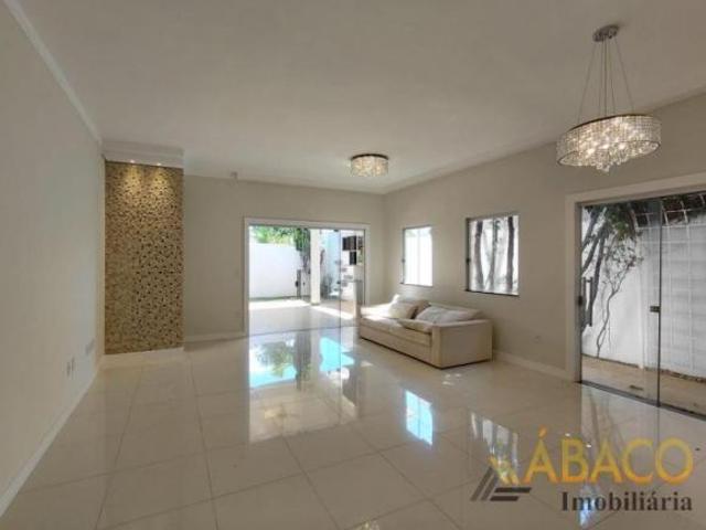 Casa para venda em Condominio Residencial Montrea de 262.73m² com 3 Quartos, 1 Suite e 4 Garagens