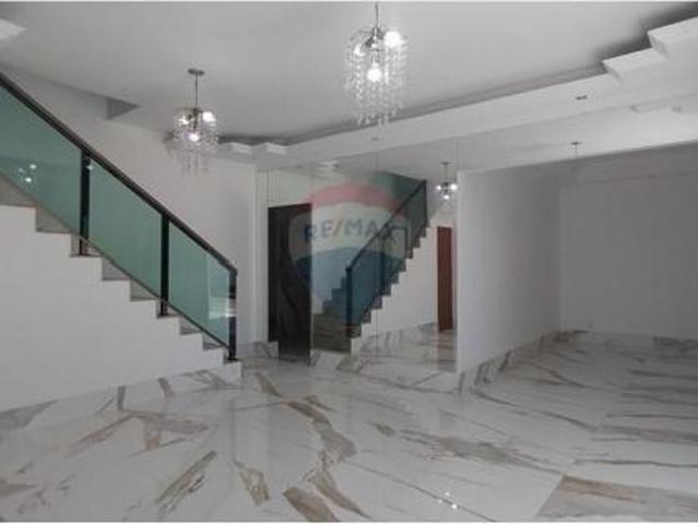 Casa para venda em Conjunto Cristina são Benedito de 571.00m² com 5 Quartos, 2 Suites e 6 Garagens