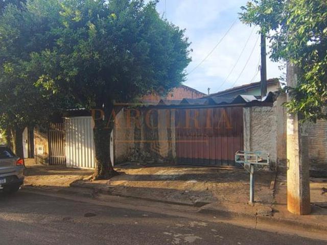 Casa para venda em Conjunto Habitacional Mão Divina de 60.00m² com 2 Quartos e 1 Garagem