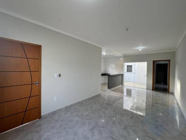 Casa para venda em Conjunto Habitacional Humberto Popolo de 200.00m² com 3 Quartos, 2 Suites e 2 Gar