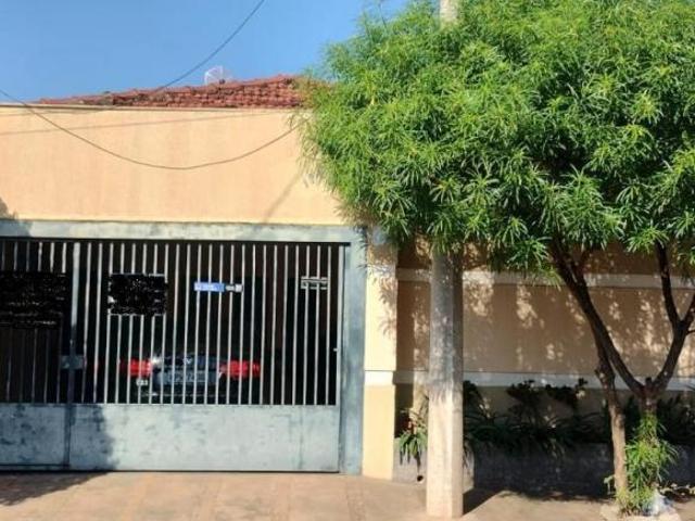 Casa para venda em Conjunto Habitacional Hilda Mandarino de 138.00m² com 3 Quartos, 1 Suite e 2 Gara