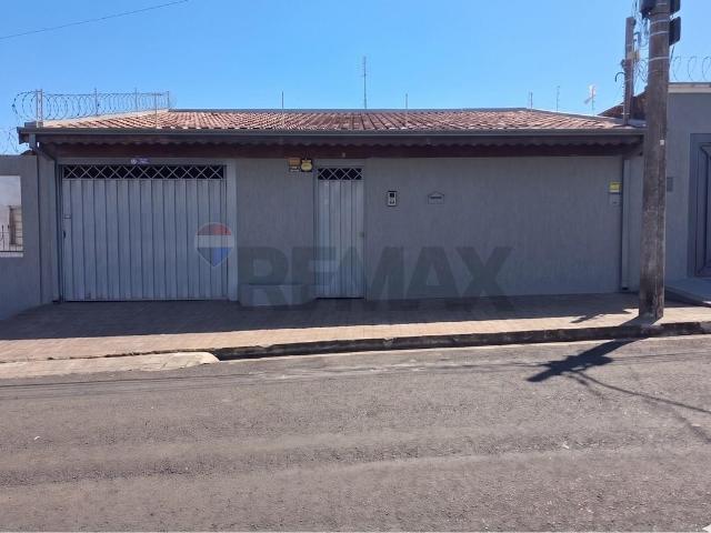 Casa para venda em Conjunto Habitacional José Bicudo Filho em Botucatu São Paulo de 170.00m² com 3 Quartos, 1 Suíte e 2 Garagens