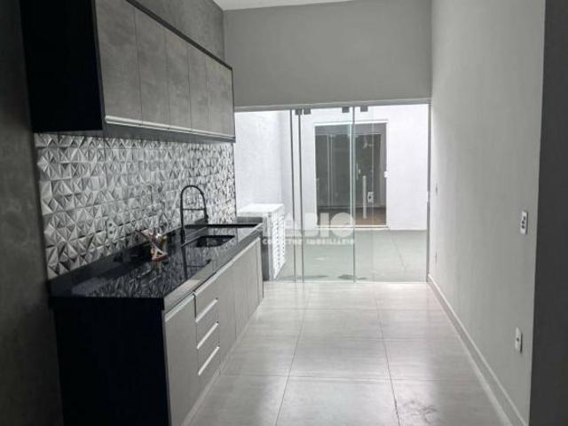 Casa para venda em Conjunto Habitacional São Deocleciano de 137.00m² com 4 Quartos, 1 Suite e 3 Gara