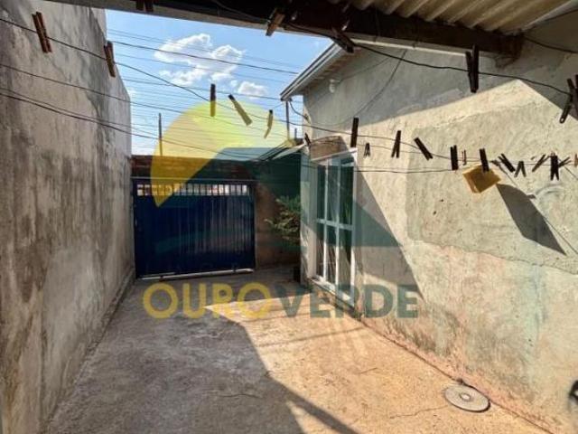 Casa para venda em Conjunto Mauro Marcondes de 125.00m² com 3 Quartos e 2 Garagens