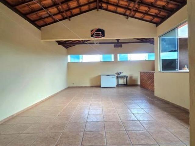 Casa para Venda em Contagem, Carajás, 3 dormitórios, 3 banheiros, 2 vagas