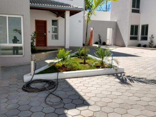 Casa para Venda em Contagem, CENTRO, 3 dormitórios, 1 suíte, 1 banheiro, 2 vagas