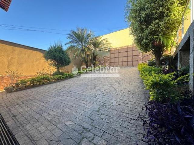 Casa para Venda em Contagem, Eldorado, 3 dormitórios, 1 suíte, 3 banheiros, 6 vagas