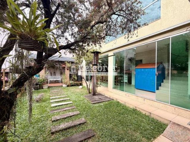 Casa para Venda em Contagem, Fonte Grande, 3 dormitórios, 1 suíte, 3 banheiros, 4 vagas