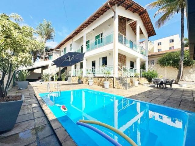 Casa para Venda em Contagem, Santa Cruz Industrial, 4 dormitórios, 2 suítes, 4 banheiros, 4 vagas