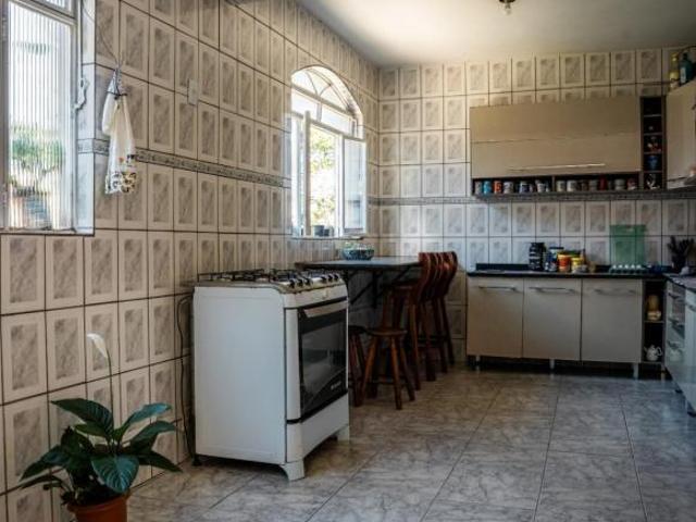 Casa para Venda em Contagem, Tropical, 3 dormitórios, 1 banheiro, 5 vagas